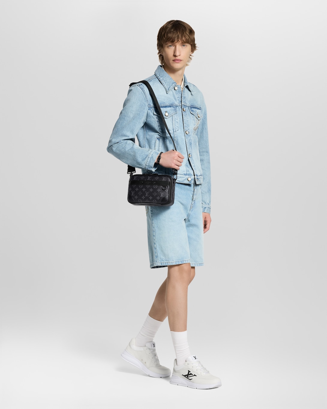 Alpha Messenger Monogram Eclipse - Men - Bags | LOUIS VUITTON