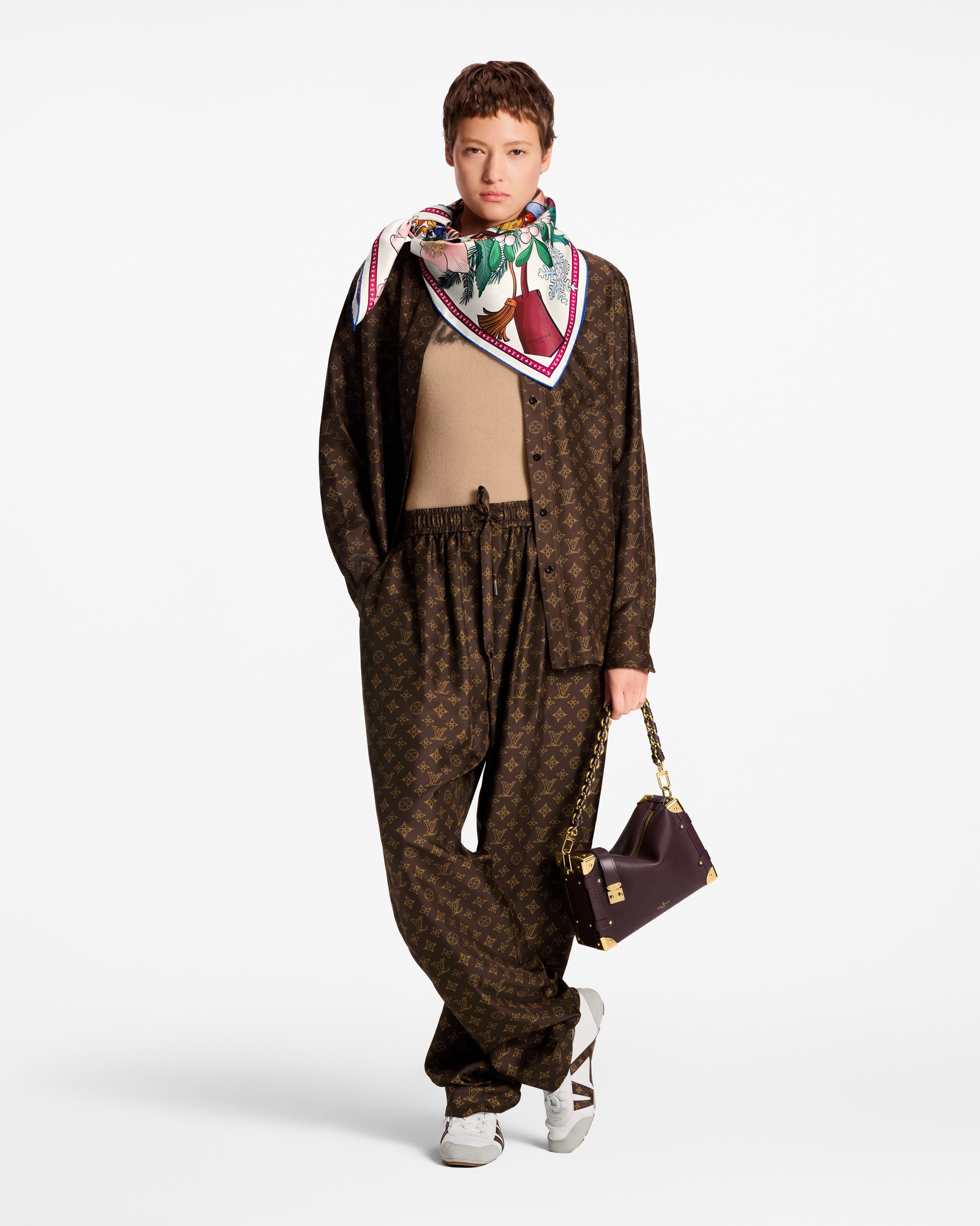 Vivienne Winter Celebration Square 90 S00 - Women - Accessories | LOUIS ...